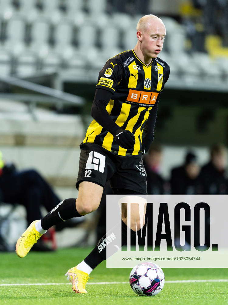 230126 Häckens Valgeir Fridriksson during soccer in the training match ...