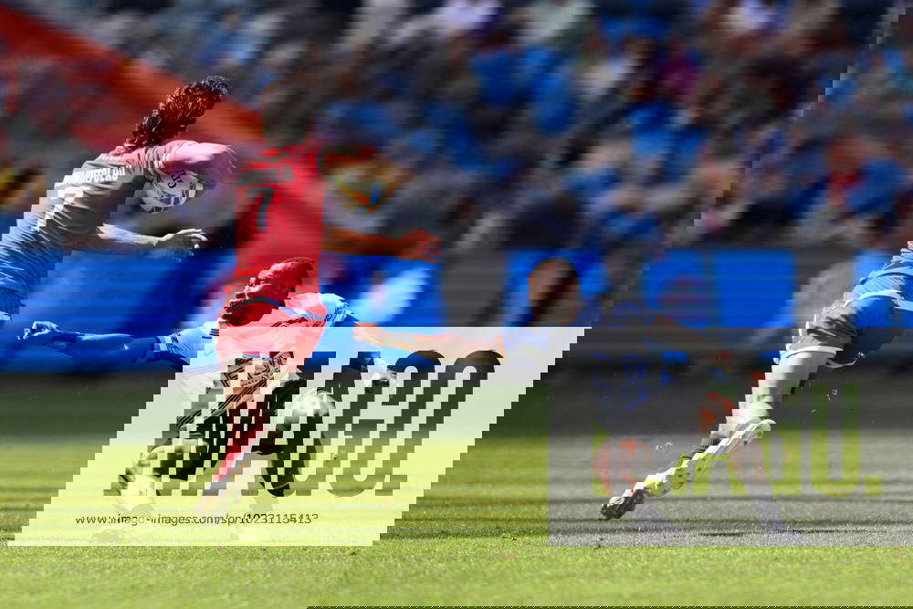 RUGBY SYDNEY SEVENS, Alasio Naduva of Fiji is stepped by Kyren ...