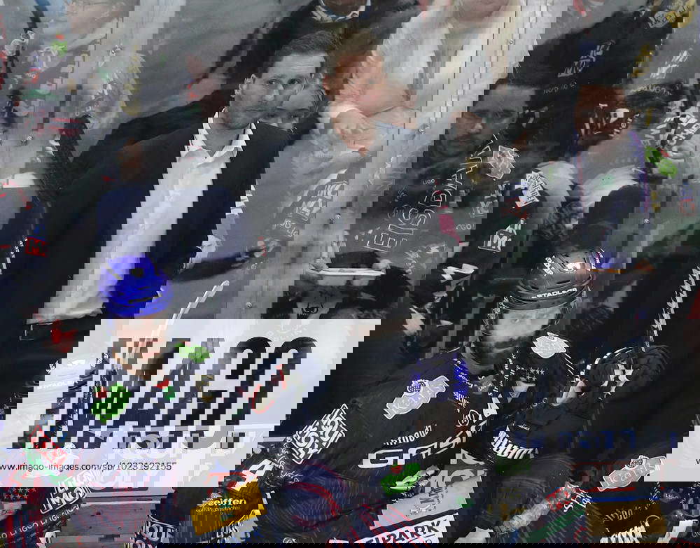 Co coach Andre Rankel, before that Morgan Ellis, Marco Nowak Sport Ice ...