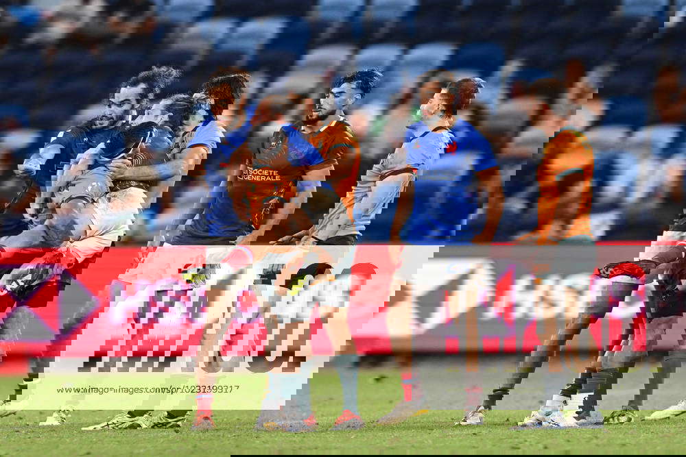 RUGBY SYDNEY SEVENS, Stephen Parez Edo Martin of France is picked up in ...