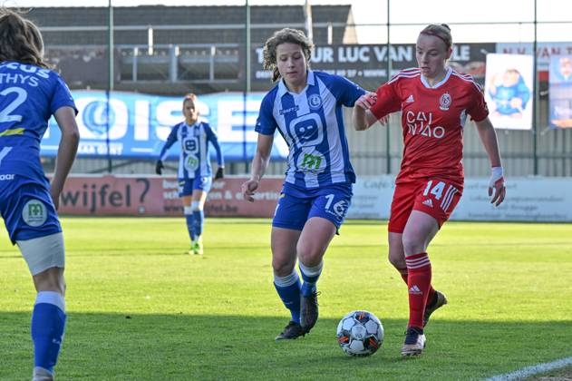 AA GENT VS STANDARD Fleur Van Daele (16) of Gent and Zoe Van Eynde (14 ...
