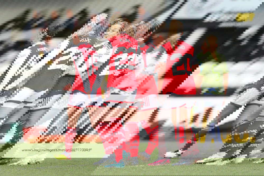 Kim Little of Arsenal Women celebrates Arsenal s third goal during the ...