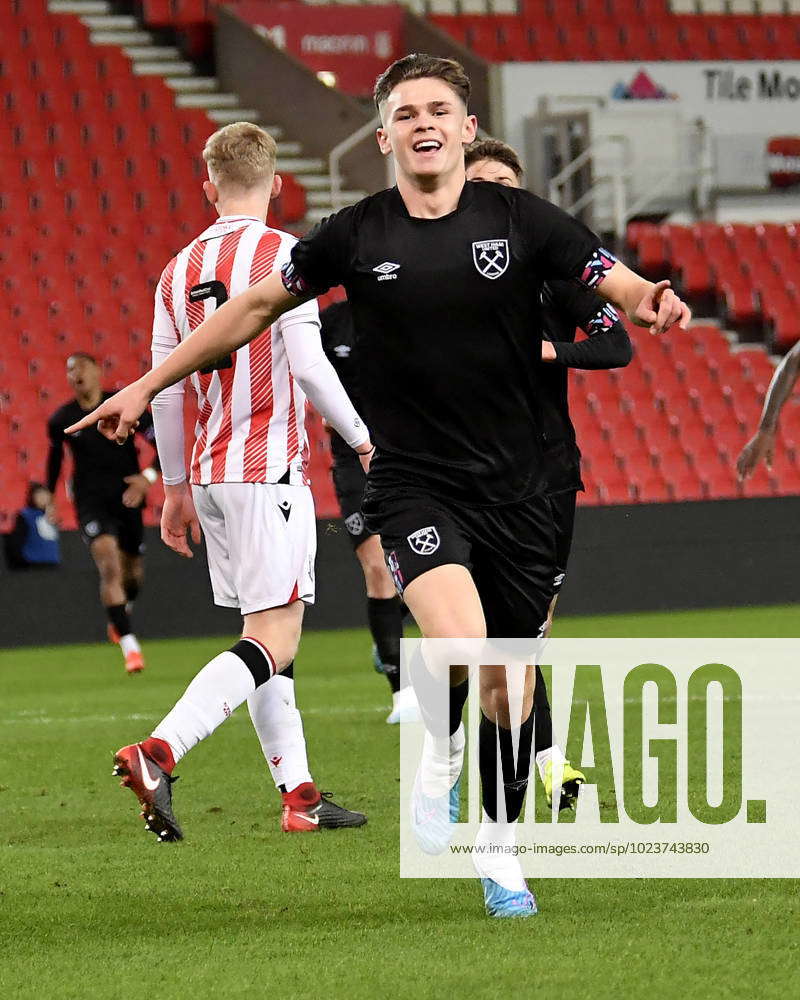 Mandatory Credit: Photo by Afra Griffiths West Ham United Shutterstock ...