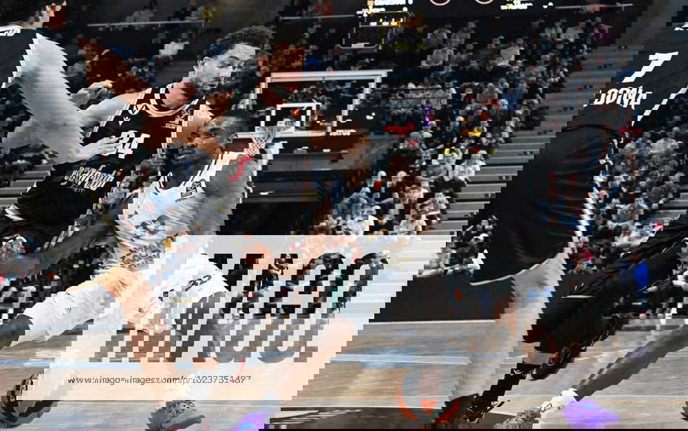 Retin Obasohan (asvel) vs Kyle Weems (bologne) BASKETBALL : LDLC ASVEL ...