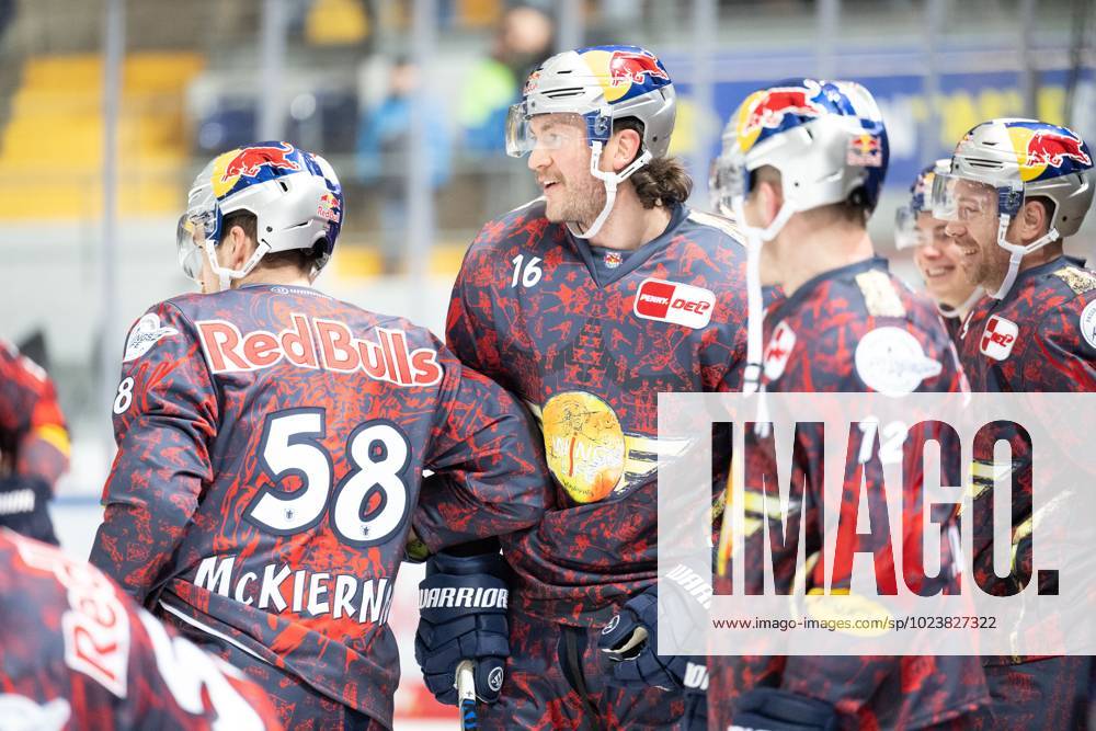 Ryan Mckiernan 58 EHC Red Bull Muenchen , Konrad Abeltshauser 16 EHC ...