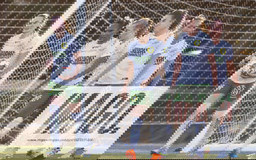 230205 Players of Hammarby looks dejected after Stine Ballisager ...