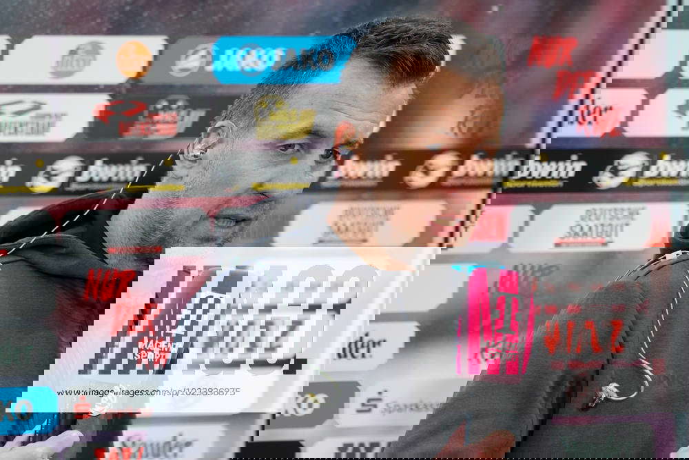 Christoph Dabrowski in the interview Christoph Dabrowski Rot Weiss ...