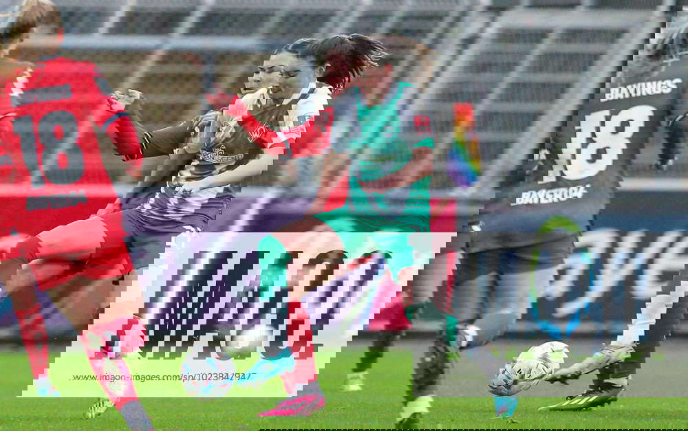 f l Juliane Wirtz Bayer 04 Leverkusen, 14 and Chiara Hahn SV Werder ...