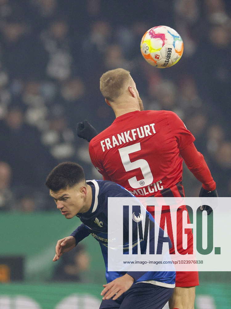 v li Mathias Honsak SV Darmstadt 98, 18 and Hrvoje Smolcic Eintracht ...