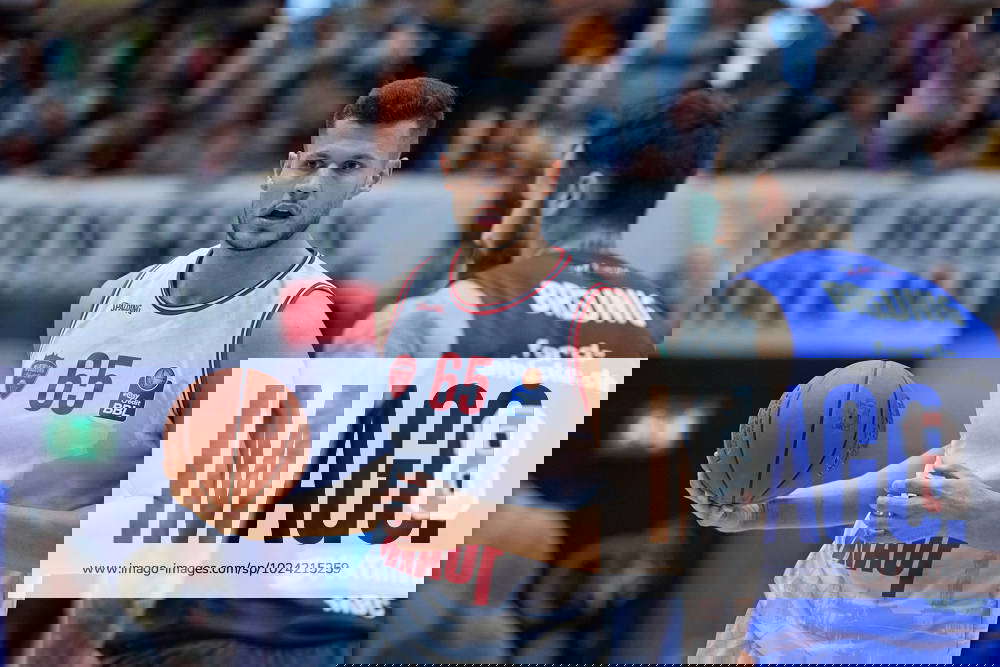 Filip Stanic Wuerzburg, 65 , Martin Breunig MBC, 8 , Syntainics MBC vs ...