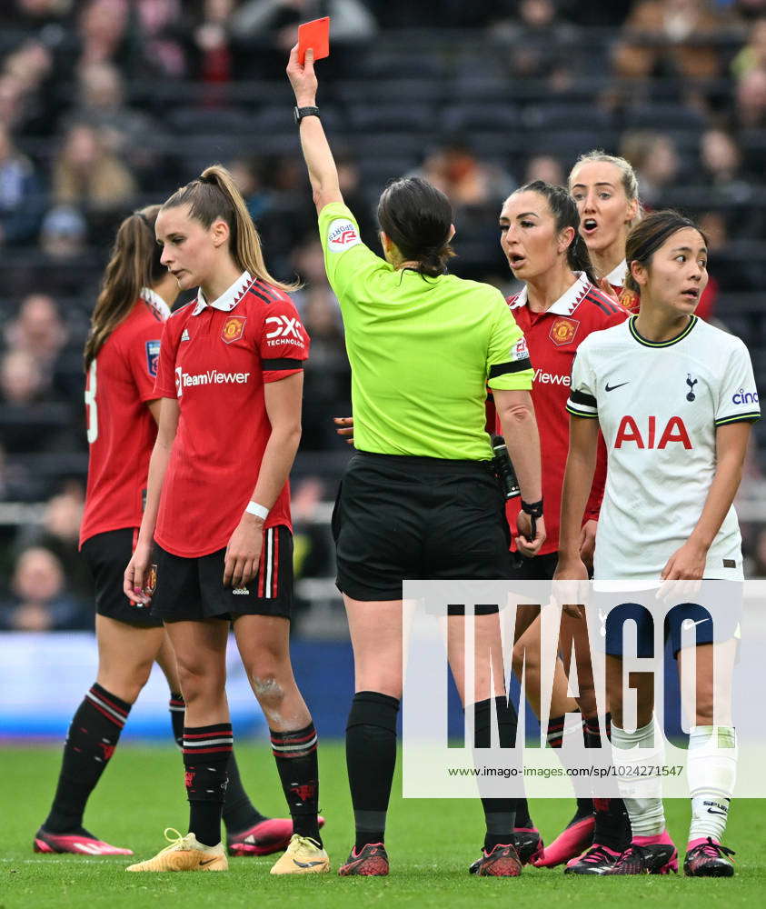 TOTTENHAM VS MAN UTD Ella Toone (7) of Manchester receives a red card ...
