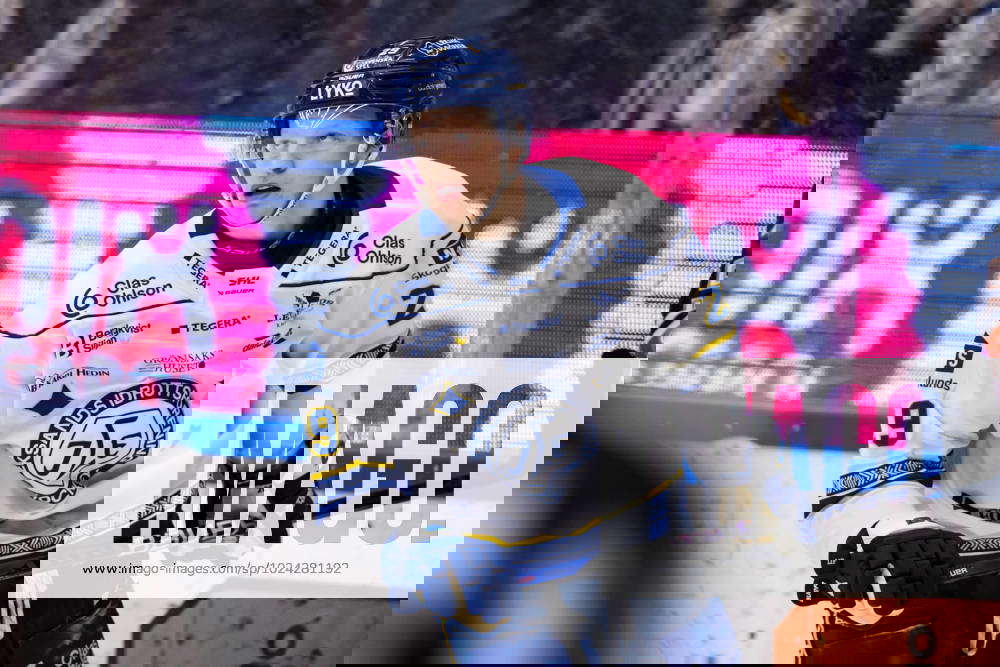 230214 Leksands Emil Heineman during the ice hockey match in the SHL between Leksand and Växjö on