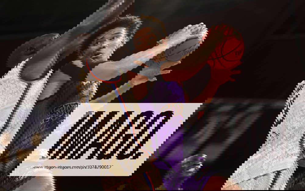 NBL KINGS TAIPANS, Jaylin Galloway of the Kings drives to the basket ...