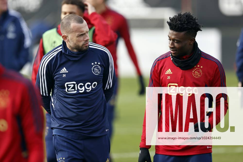 AMSTERDAM - (lr) Ajax coach John Heitinga, Mohammed Kudus during a training session prior to the
