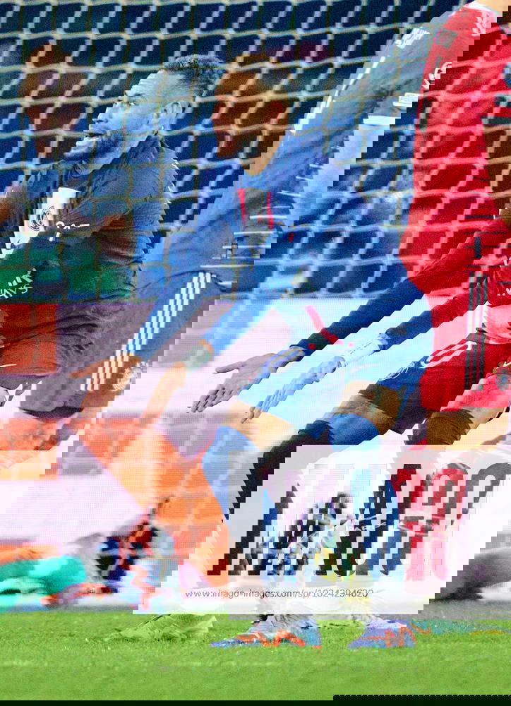 NEYMAR Jr., PSG 10 angry after big chance for goal in the eighth finals ...