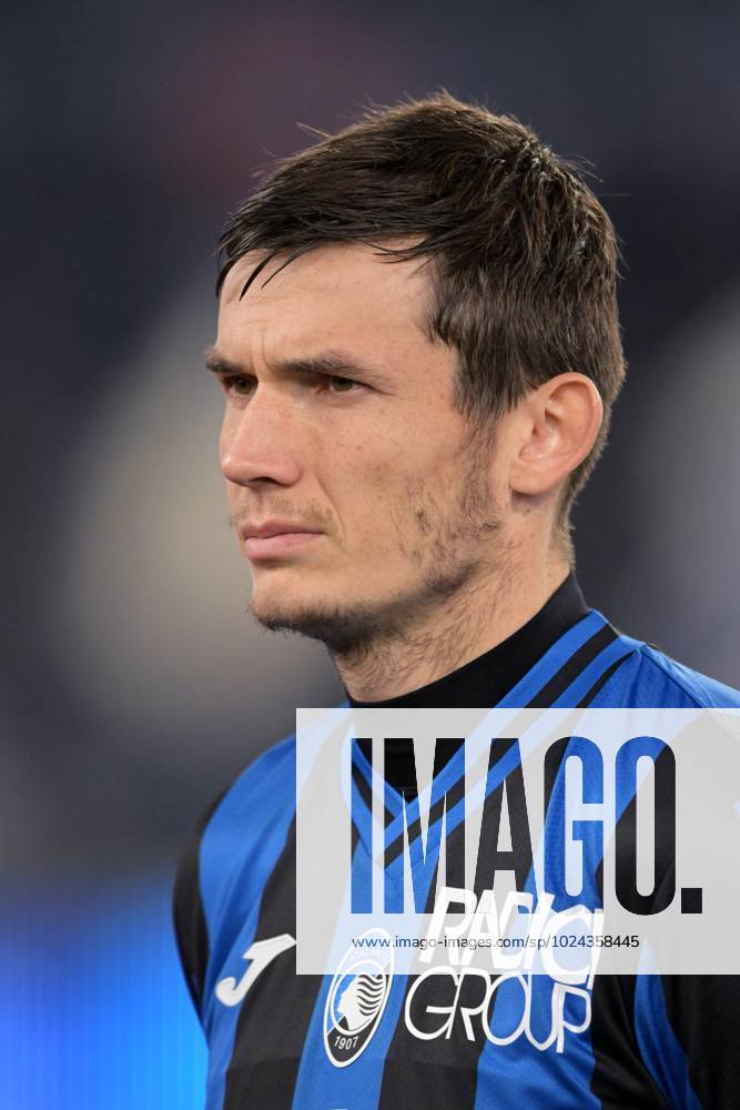 ROME - Marten de Roon of Atalanta Bergamo during the Italian Serie A ...