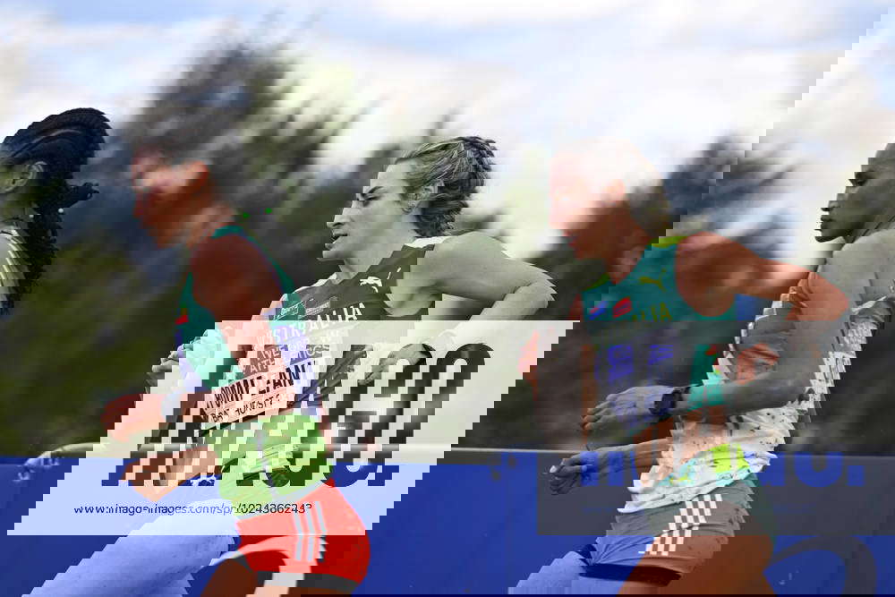 ATHLETICS WORLD CROSS COUNTRY, Leanne Pompeani of Australia competes in ...