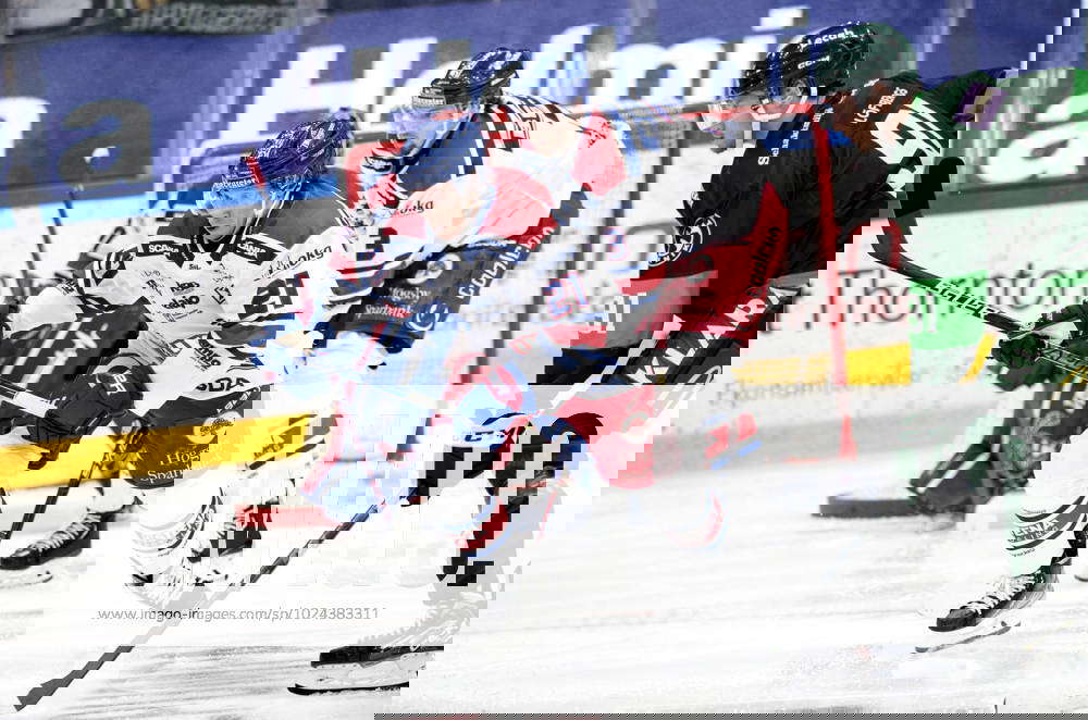 KARLSTAD 20230218 Myles Powell, William Worge Kreu Oskarshamn IK and Eric Engstrand Färjestad BK