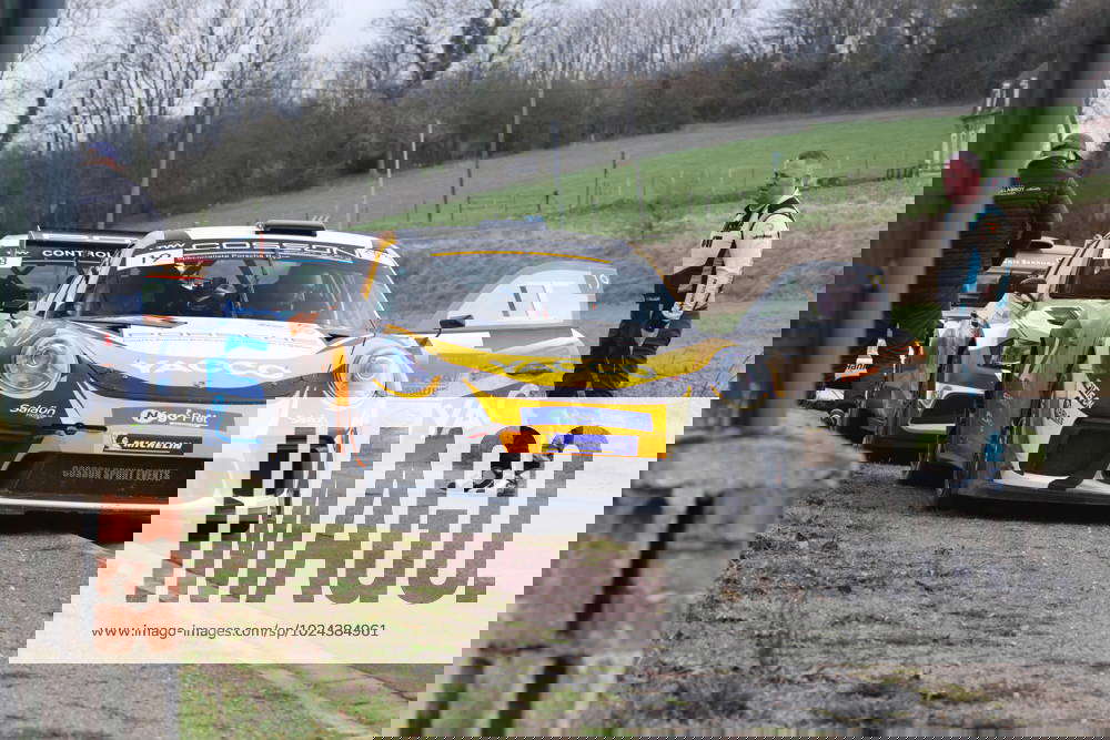 Anthony Cosson (Porsche 911 RGT) lors de la Finale de la Coupe de ...