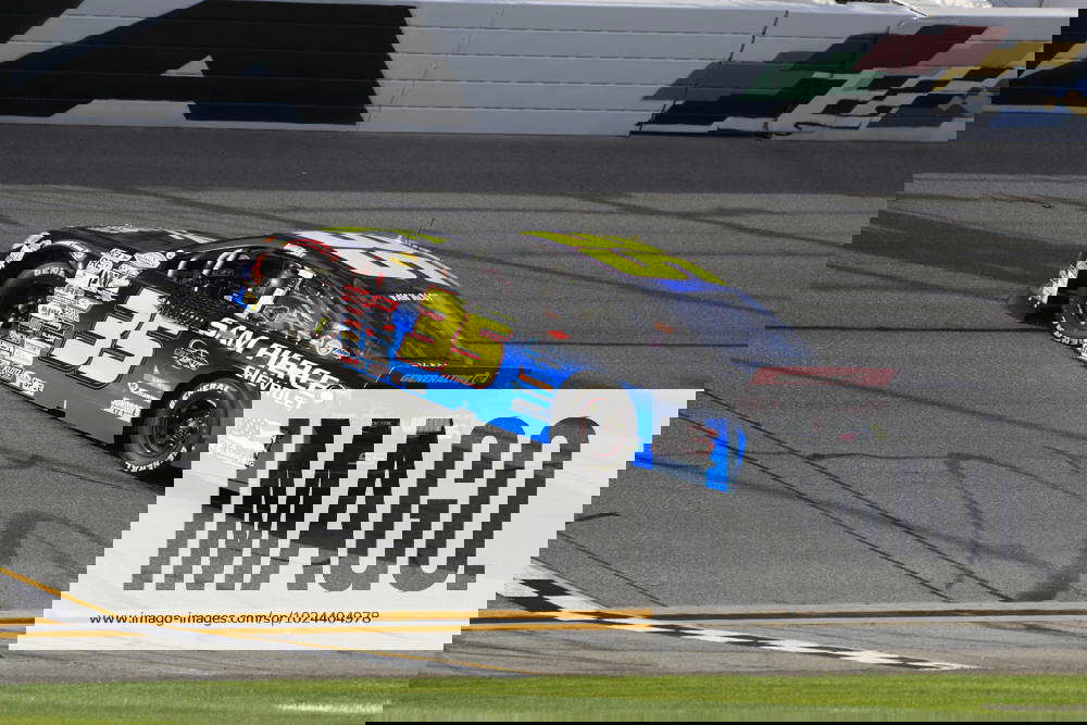 DAYTONA, FL - FEBRUARY 18: Greg Van Alst ( 35 Vern s Concrete-CB-Fab ...