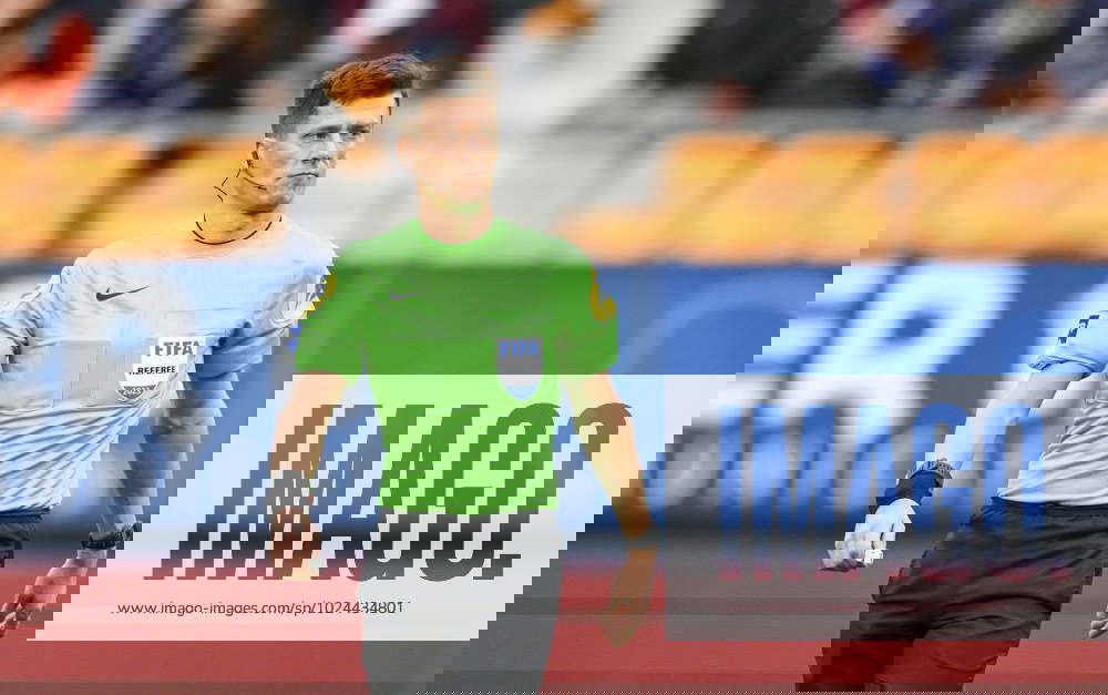 Benoit Bastien - arbitre FOOTBALL : Troyes vs Montpellier - Ligue1 - 19 ...