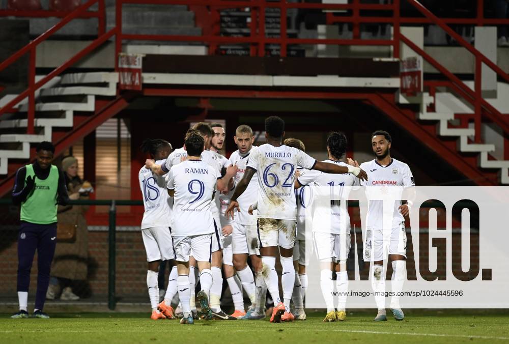 Anderlecht s players celebrate during a soccer match between KV ...