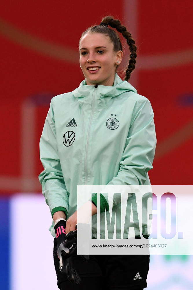 Goalkeeper Ena Mahmutovic Germany GER, DFB Football Women National Team ...