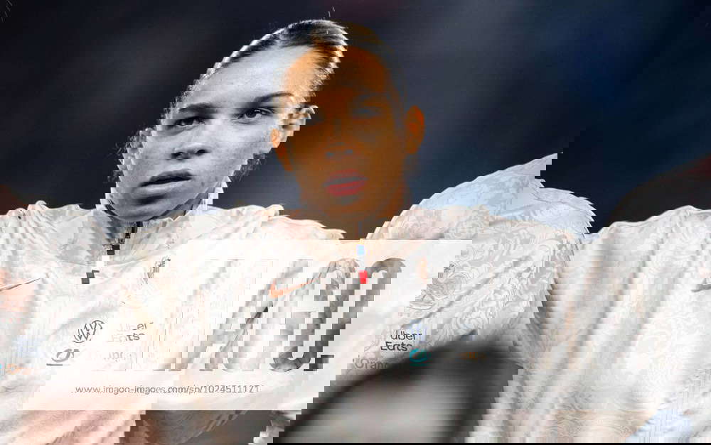 230221 Estelle Cascarino of France ahead of the International Friendly ...