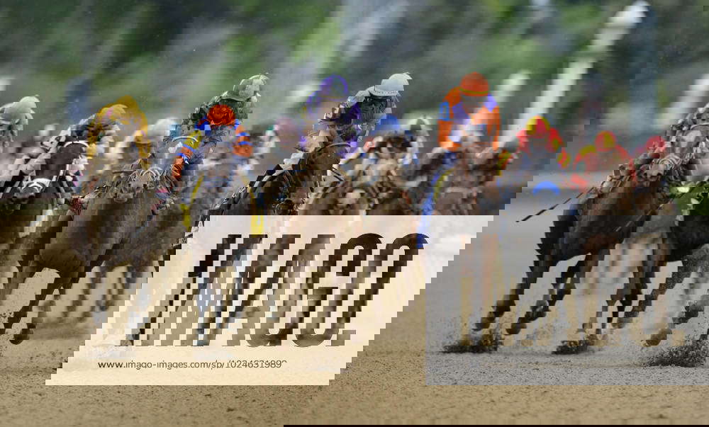 Horse Racing: Kentucky Oaks May 3, 2013; Louisville, KY, USA; Mike ...