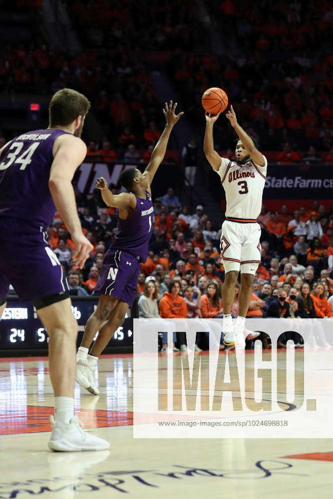 Champaign, Illinois, USA: JAYDEN EPPS shoots a long 3 pointer that ...
