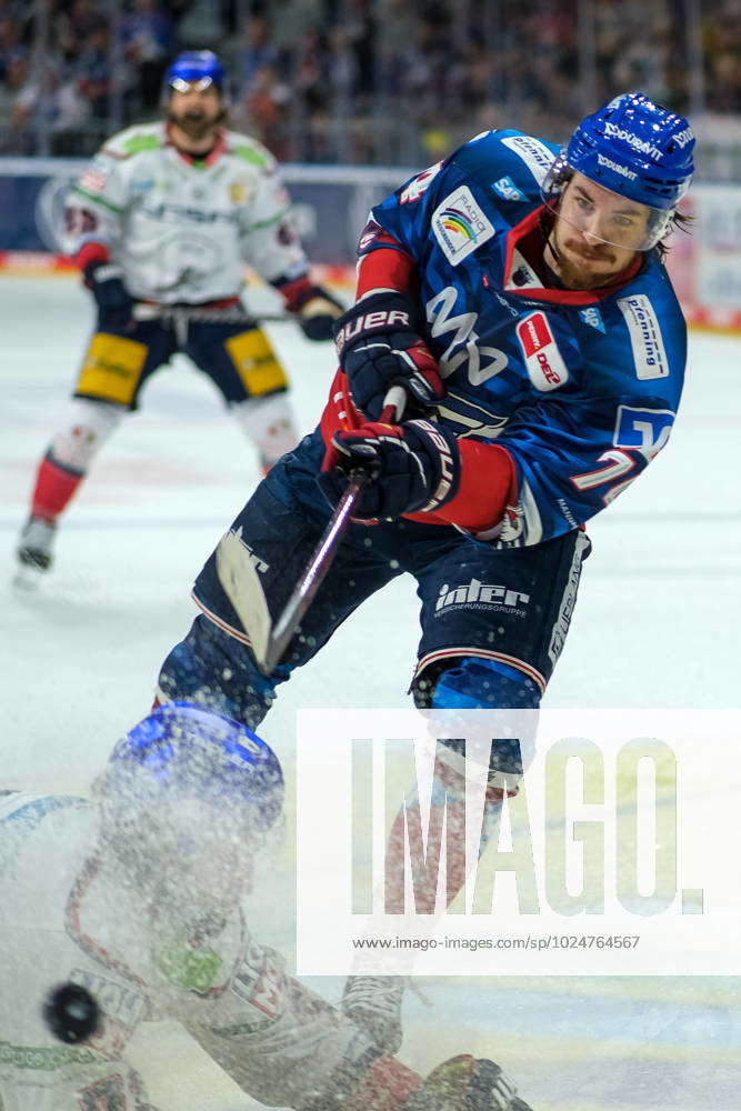 Ryan Macinnis Adler Mannheim, 74 on shot, Adler Mannheim vs Eisbaeren ...