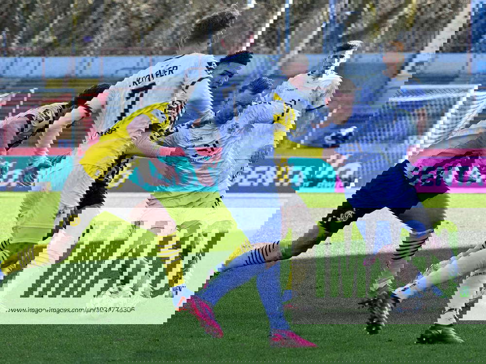 Duel between Justin Njinmah BVB U23, 11 and Dominik Martinovic SV ...