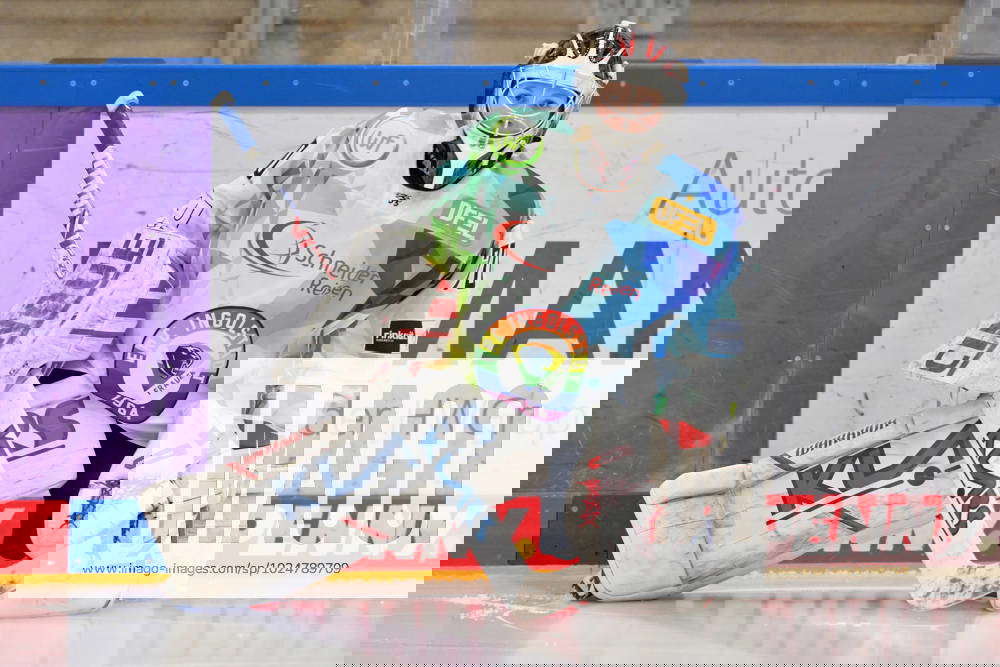 Ice hockey, women, DFEL, semifinals, 2022 2023 season, ERC Ingolstadt ...