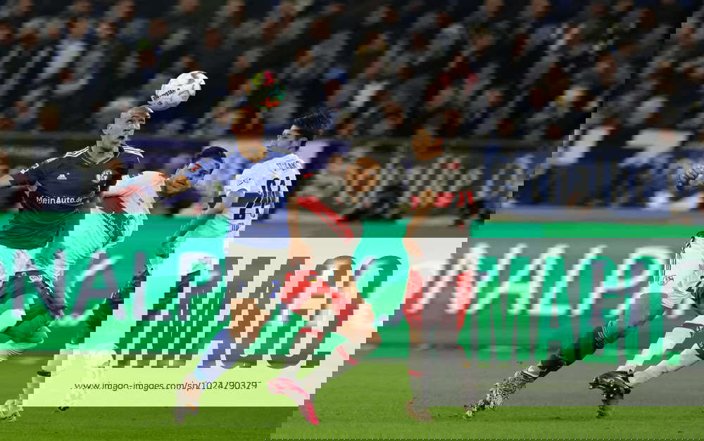 Michael Frey (FC Schalke 04) beim BL-Spiel (Saison 2022 23) FC Schalke ...