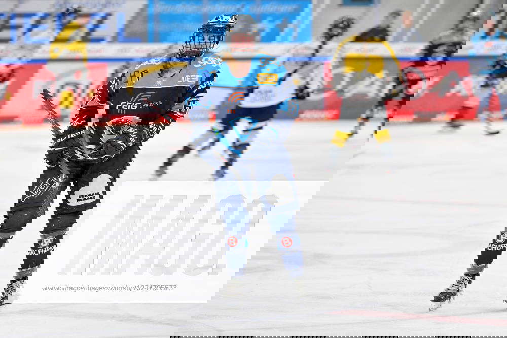 Ice hockey, women, DFEL, semifinals, season 2022 2023, ERC Ingolstadt ...