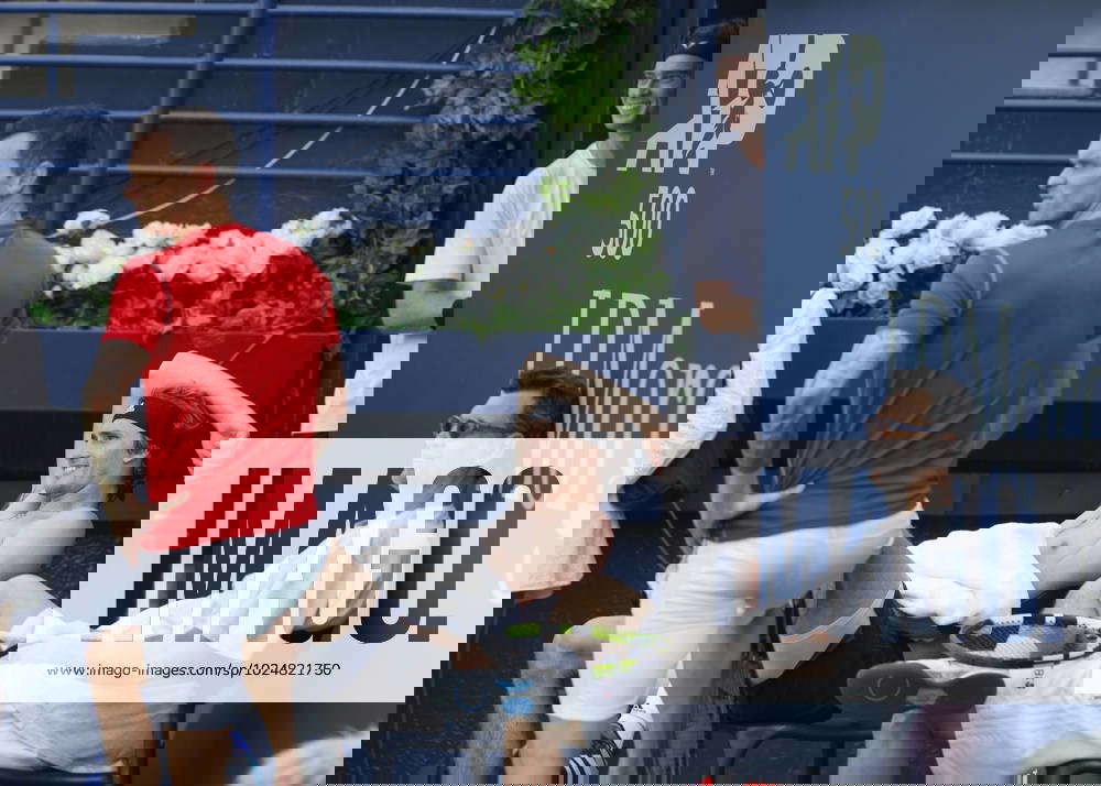 Alexander Zverev GER and his team coach Sergi Bruguera, Tobias Kamke ...