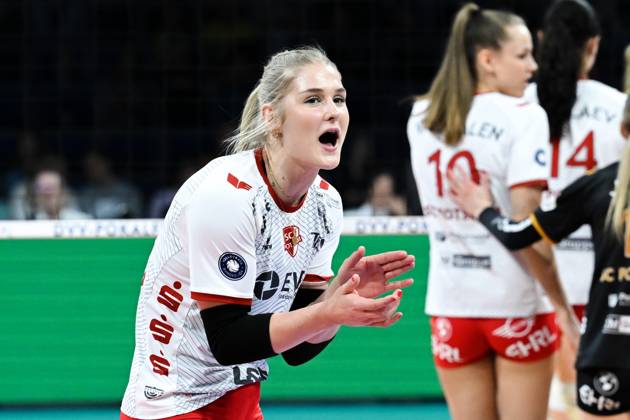 Mannheim, Germany, February 26th 2023: Hester Jasper and Anett Nemeth ...