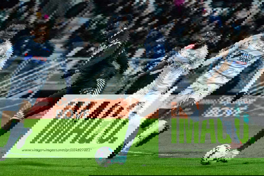 Aliou Badji (Girondin de Bordeaux) FOOTBALL : Amiens SC vs Girondin de ...