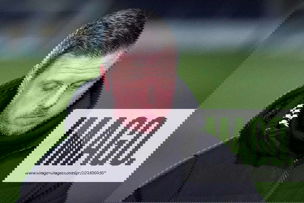 Alexander Straus coach, head coach, FCB , single image, single photo ...