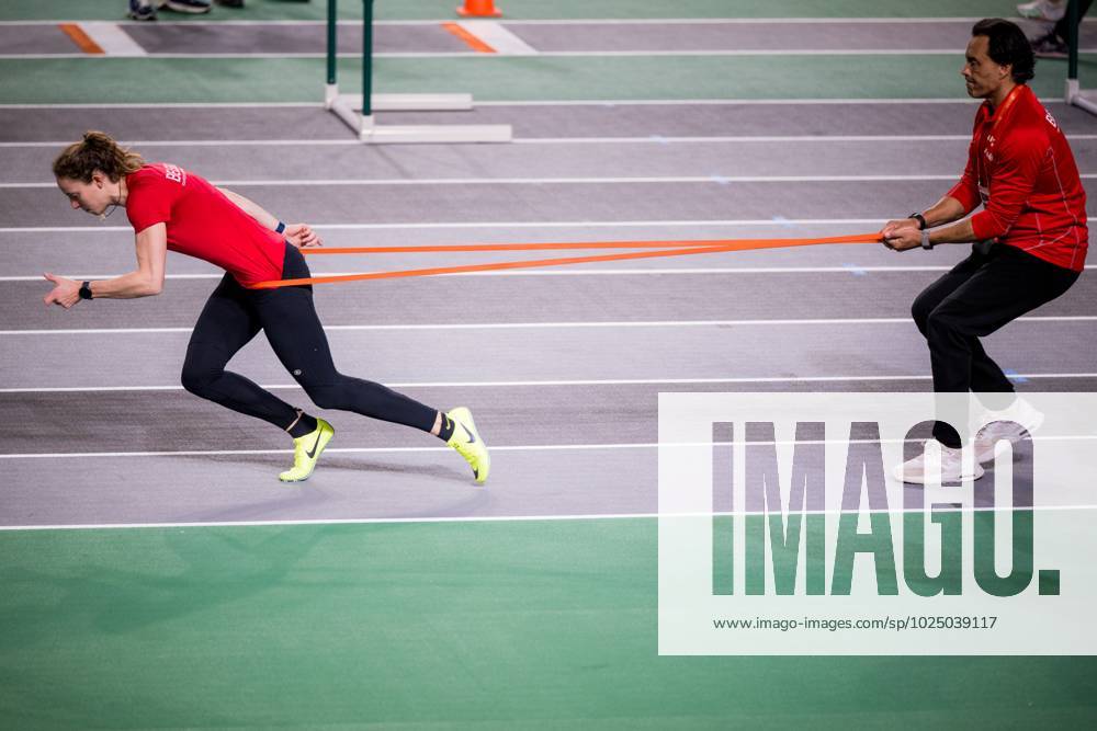 Belgian Noor Vidts and Belgian athletics coach Olivia Fernando pictured in action during