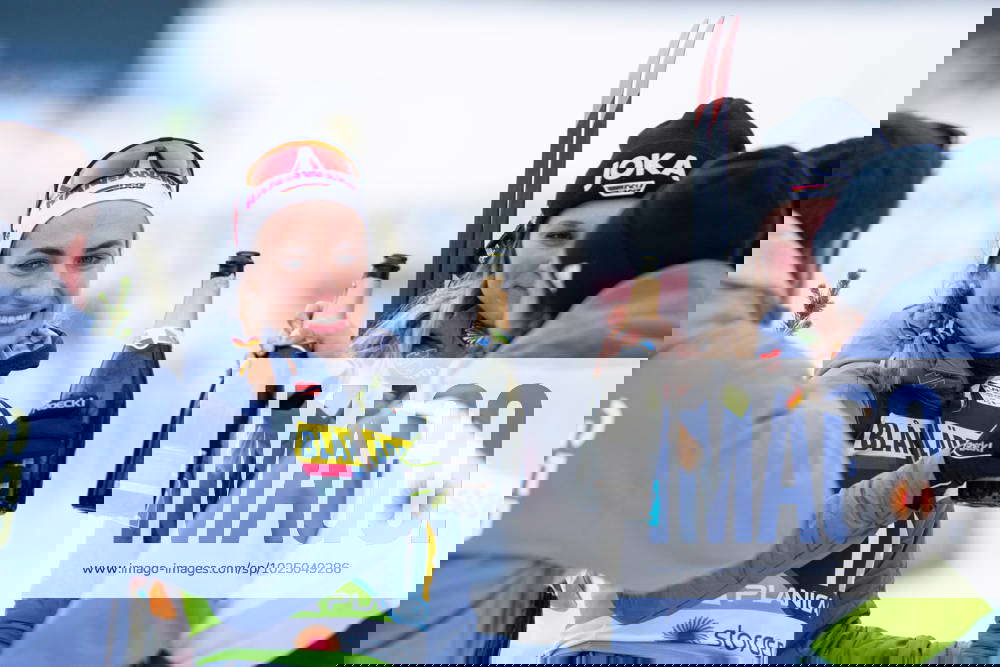 Pia Fink Germany rejoices with champagne after the race, SLO, FIS ...