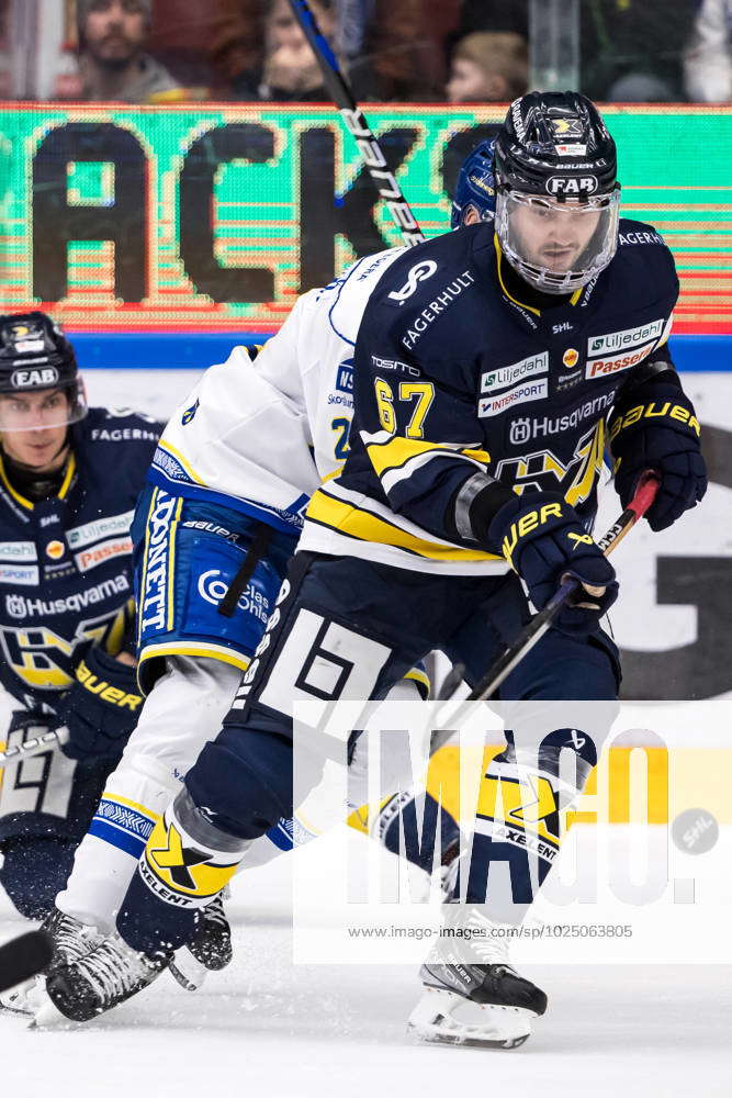 HV71s Oliwer Kaski during the ice hockey match in the SHL between Leksand and HV71 on in