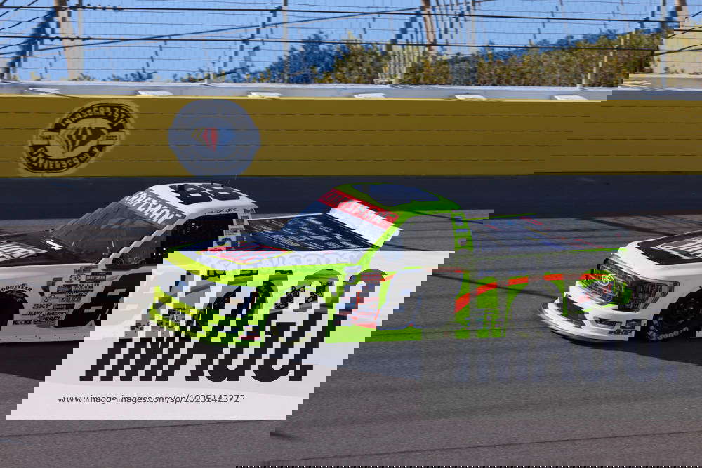 LAS VEGAS, NV - MARCH 03: Matt Crafton ( 88 Slim Jim Menards Ford ...