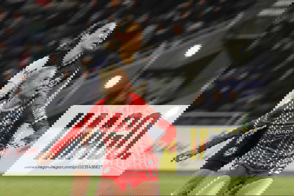 Judith Steinert SC Freiburg, 13 , Sara Doorsoun Eintracht Frankfurt, 33 ...