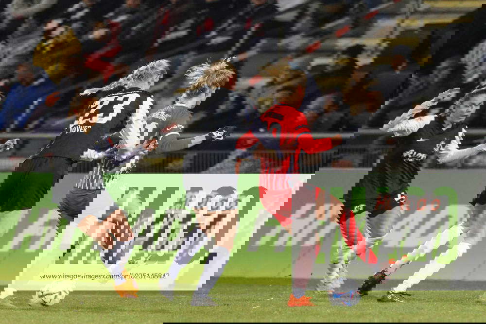 Camilla Kuever Eintracht Frankfurt, 23 , Jana Vojtekova SC Freiburg, 20 , GER, Eintracht Frankfurt