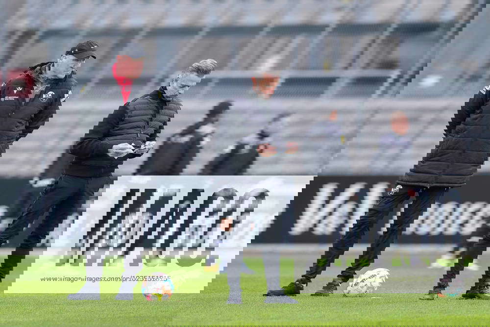 Gerhard Kleppinger SV Sandhausen, Co Trainer and Thomas Oral SV ...