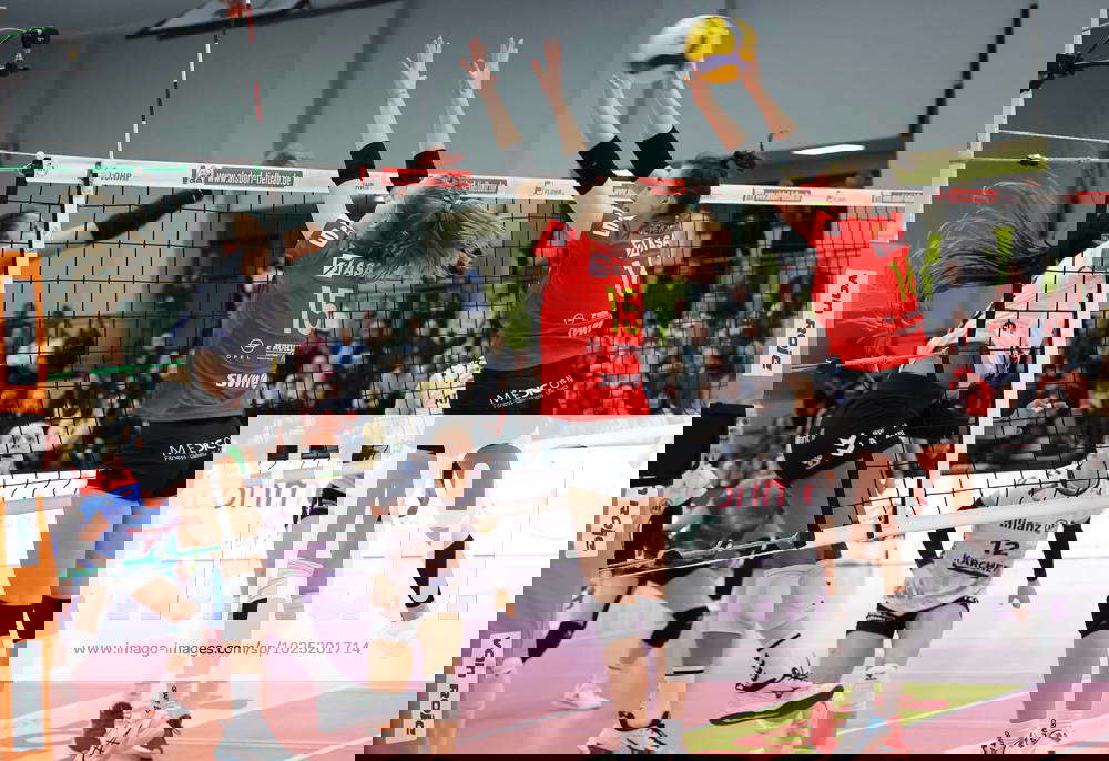 Player XY Neuwied 3 and Player XZ Stuttgart 8 , Deichstadtvolleys ...