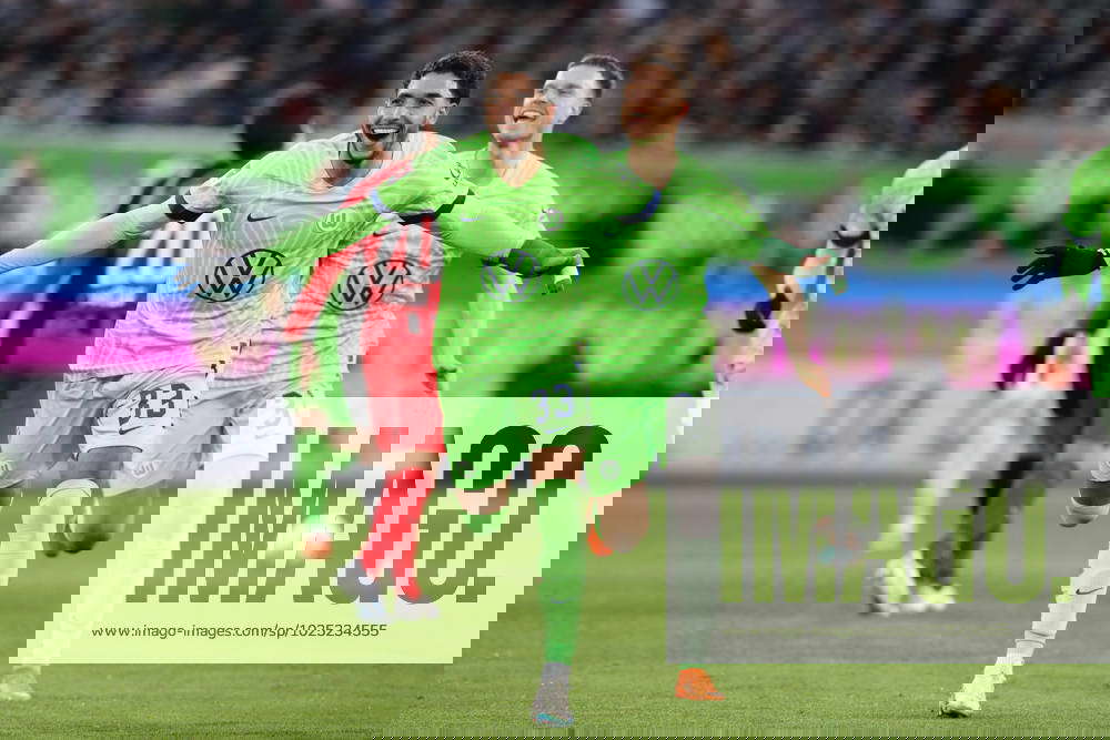 Goal celebration scorer Omar Marmoush VfL Wolfsburg,33 scores 1 0 1 ...