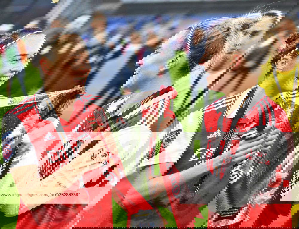 LONDON, ENGLAND - MARCH 05: Caitlin Foord and Steph Catley of Arsenal ...