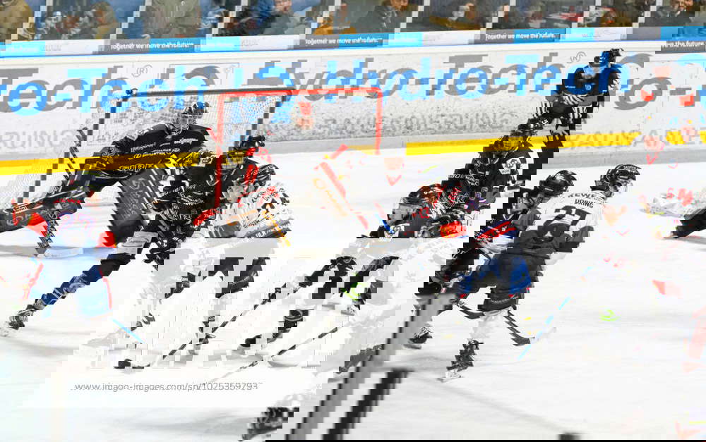 v l Florian Döring 27 VfE Ulm Neu Ulm , Stefan Vajs 32 EHC Königsbrunn ...